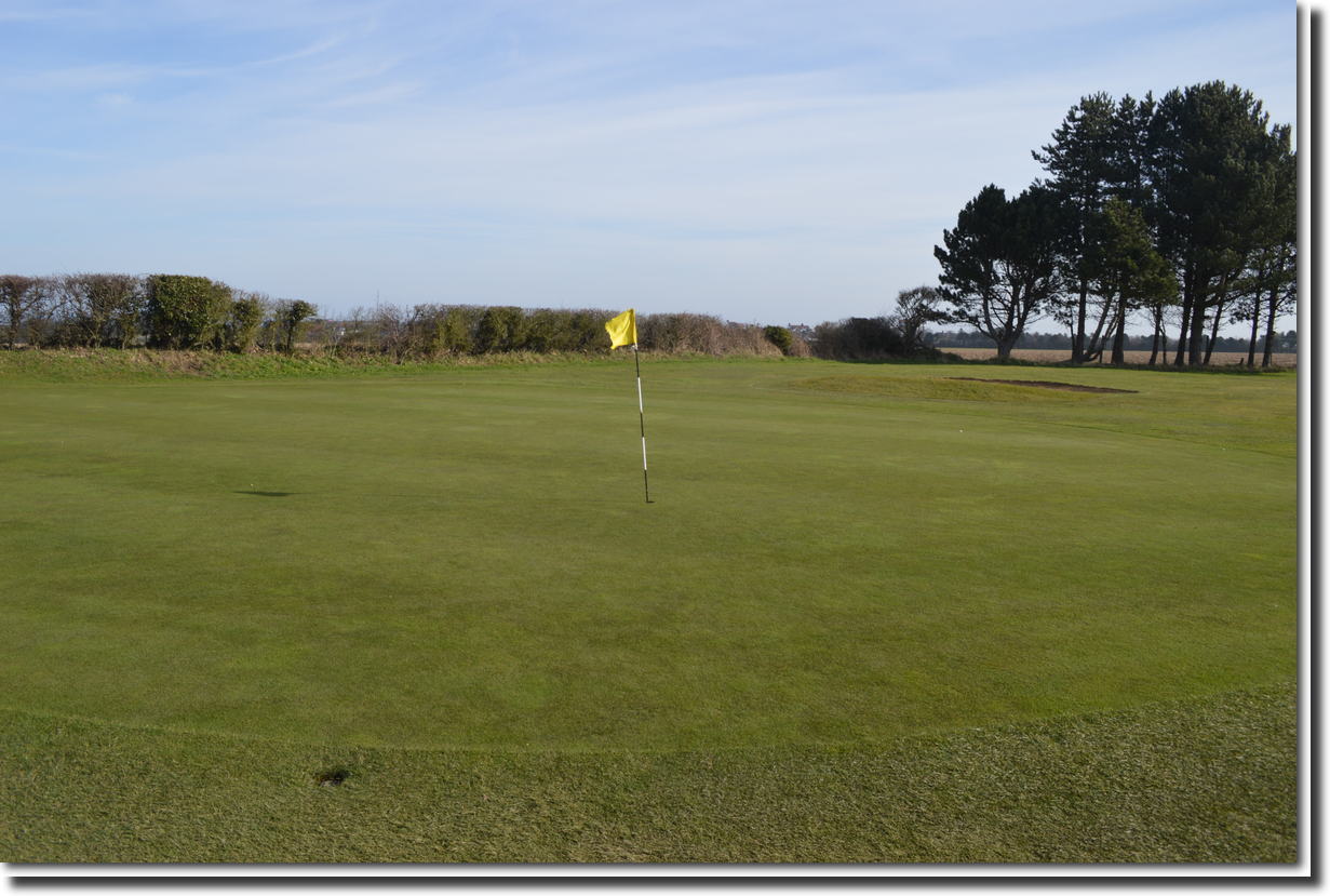 MUNDESLEY GOLF CLUB - Holiday Properties (Mundesley) Ltd, Norfolk NR11 ...